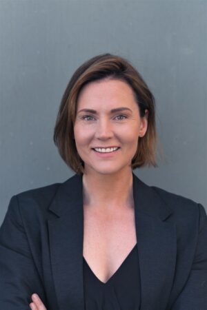 Doktorsavhandling om användningen av humanoida robotar i social- och ...